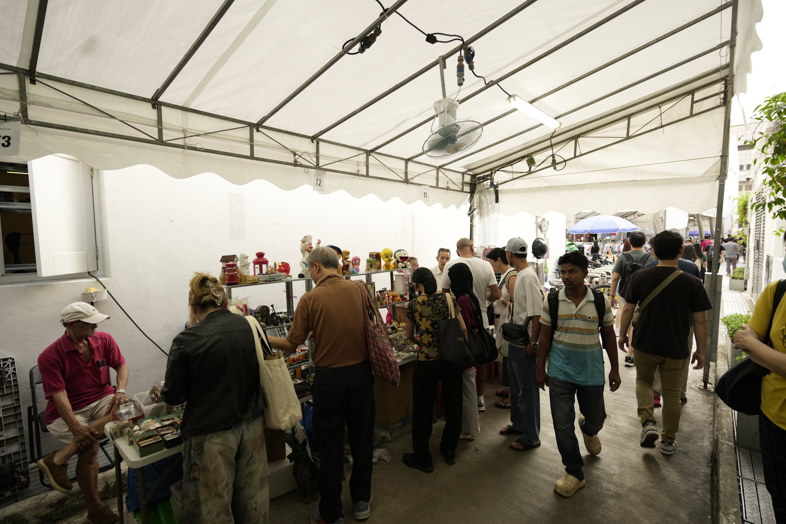 BOOTH WITH US – RESURRACK